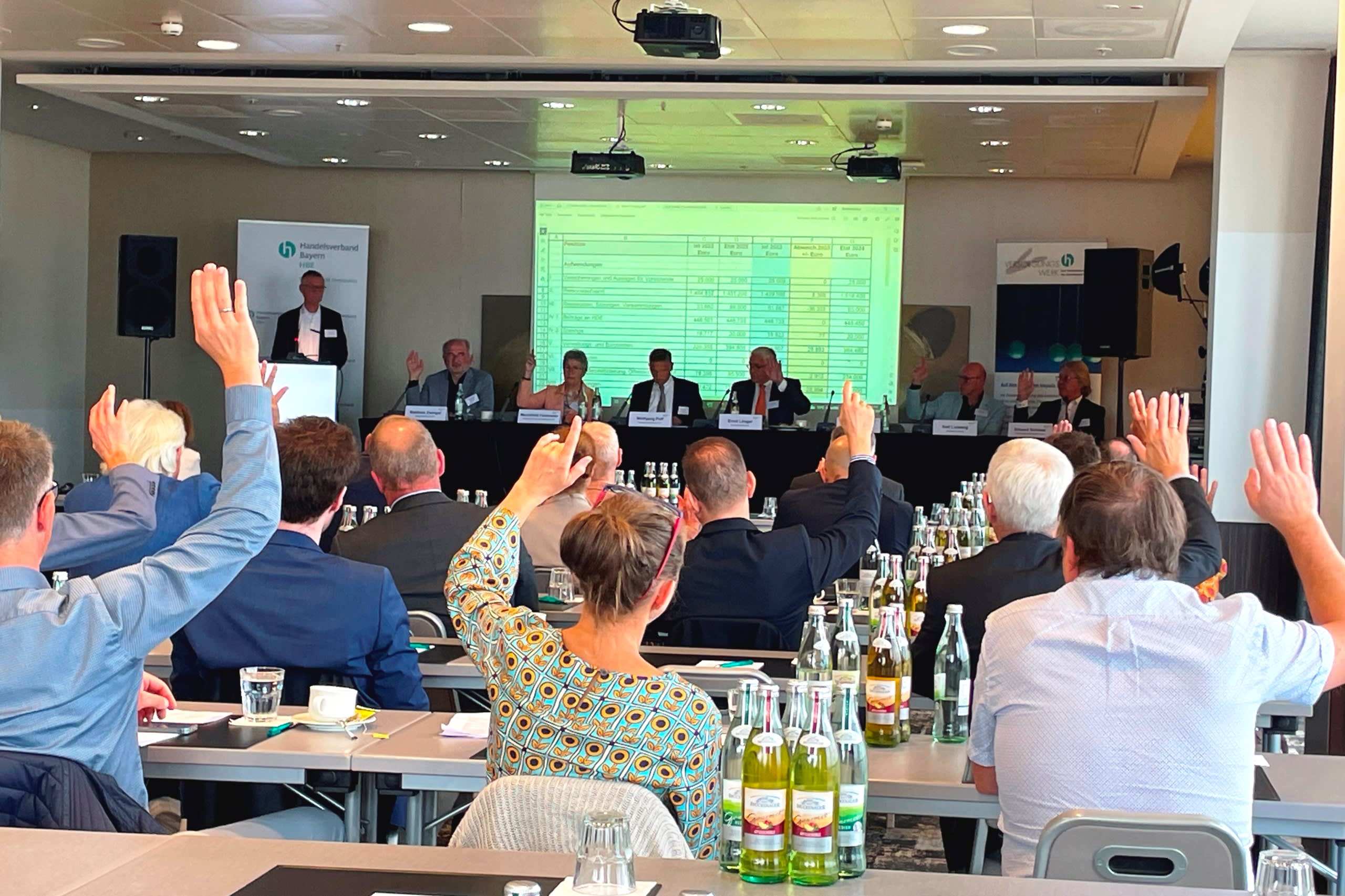 HBE-Jahrestagung 2024: Rückblick und Ausblick | Handelsverband Bayern